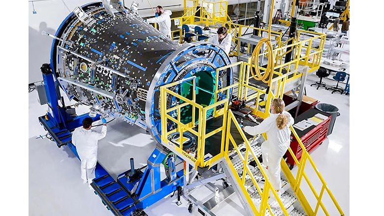Work Platforms Help Assemblers Reach for the Stars | ASSEMBLY