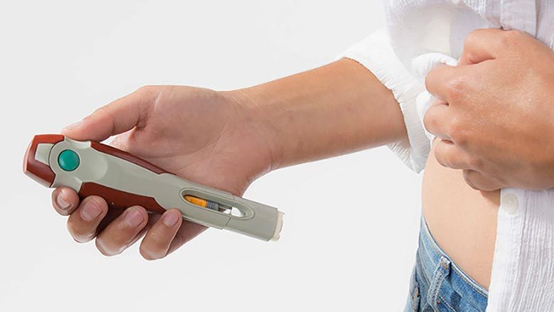 Design Firm Helps Drugmaker Improve Ergonomics of Injector Pen | ASSEMBLY